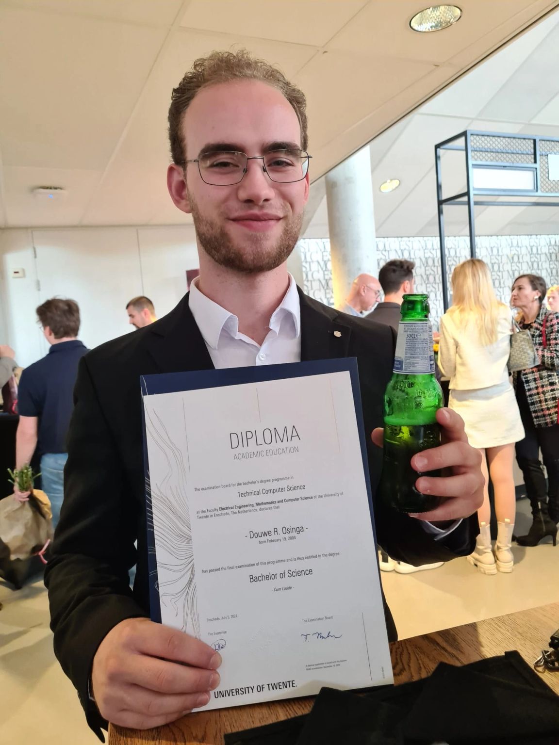 Douwe Osinga on LinkedIn: Proud to say that I got my Bachelor's in ... Douwe Osinga on LinkedIn: Proud to say that I got my Bachelor's in ...