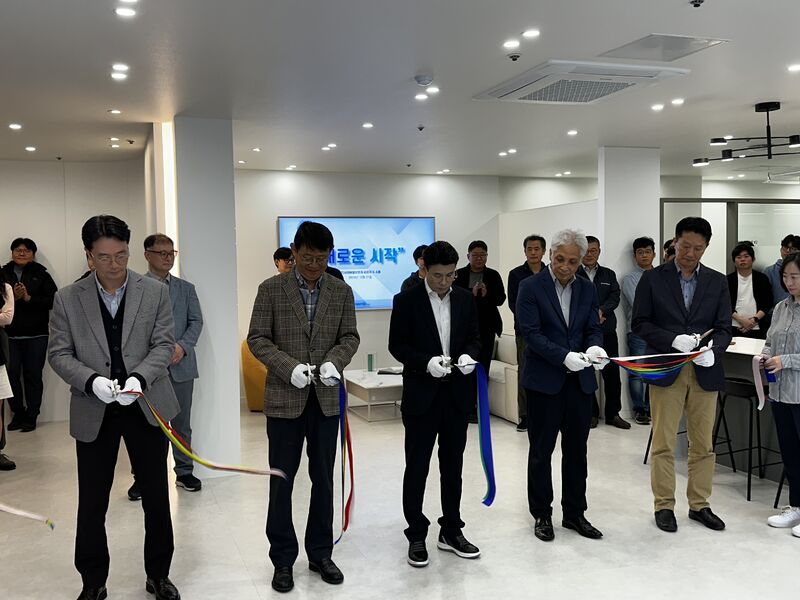 Cybertel on LinkedIn: #cybertel #mcptt #cybertelbridge #showroom Cybertel on LinkedIn: #cybertel #mcptt #cybertelbridge #showroom