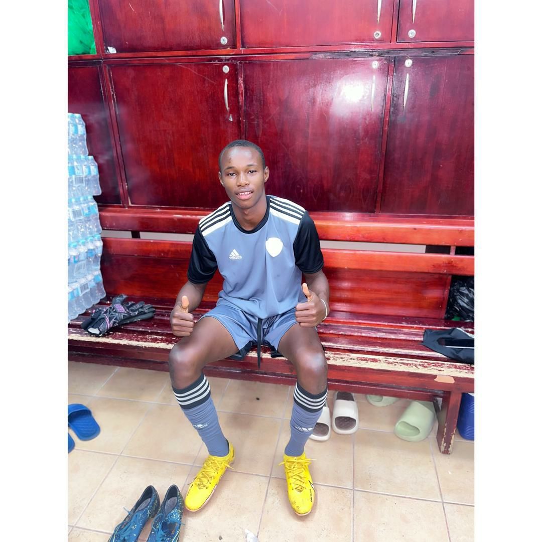 WHY SHOULD ADULTS INVOLVED WITH CHILDREN THAT PLAY FOOTBALL( SOCCER ... WHY SHOULD ADULTS INVOLVED WITH CHILDREN THAT PLAY FOOTBALL( SOCCER ...
