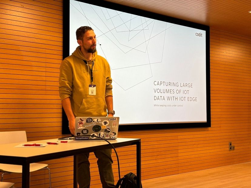 Steven De Lausnay on LinkedIn: #codit #cloudbrew #azure #azug #iot Steven De Lausnay on LinkedIn: #codit #cloudbrew #azure #azug #iot