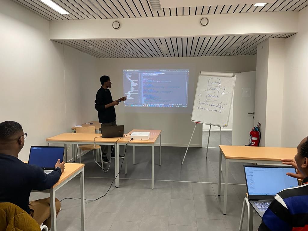 Amram Bassime on LinkedIn: #springboot #microservices #api #musicapp # ... Amram Bassime on LinkedIn: #springboot #microservices #api #musicapp # ...