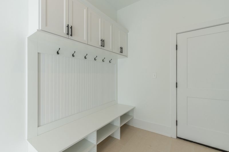 Diplomat Closet Design on LinkedIn: Does your home have a cluttered ... Diplomat Closet Design on LinkedIn: Does your home have a cluttered ...
