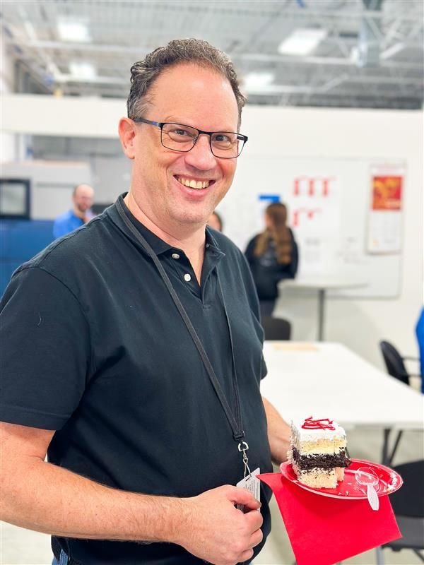 URtech Manufacturing on LinkedIn: #retirement #employeespotlight URtech Manufacturing on LinkedIn: #retirement #employeespotlight
