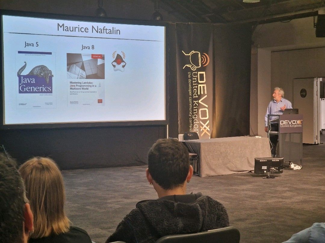 #devoxx #java #collections #generics | 🖖 Anthony Accioly #devoxx #java #collections #generics | 🖖 Anthony Accioly