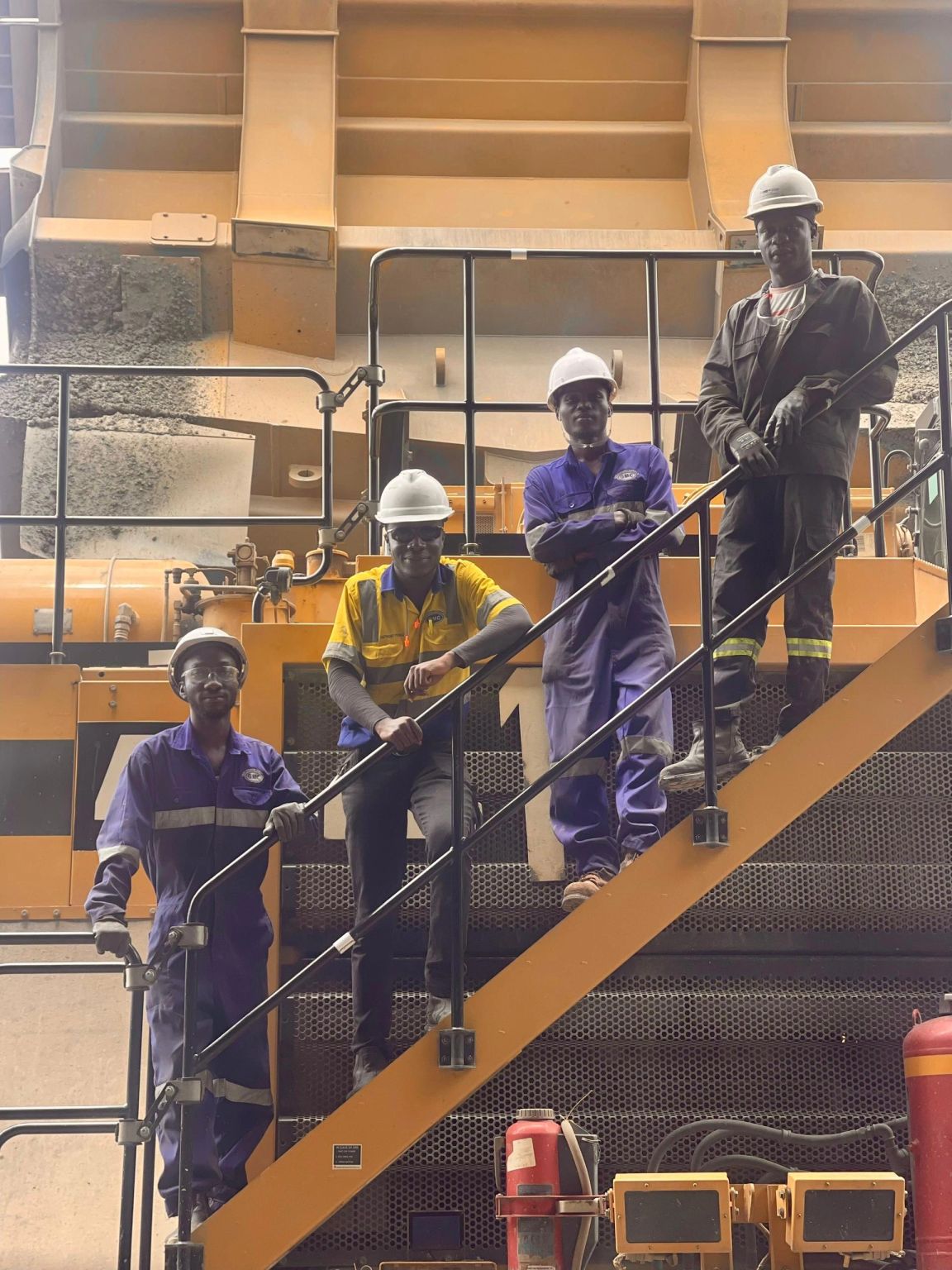 Bernard Yenzu on LinkedIn: #workingsafely #interns #heavydutyequipment #gmc Bernard Yenzu on LinkedIn: #workingsafely #interns #heavydutyequipment #gmc