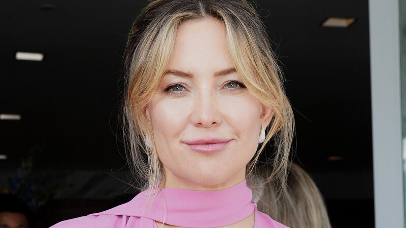 Gregory Evans on LinkedIn: Kate Hudson Kicks Off 2023 With This 2000s ... Gregory Evans on LinkedIn: Kate Hudson Kicks Off 2023 With This 2000s ...