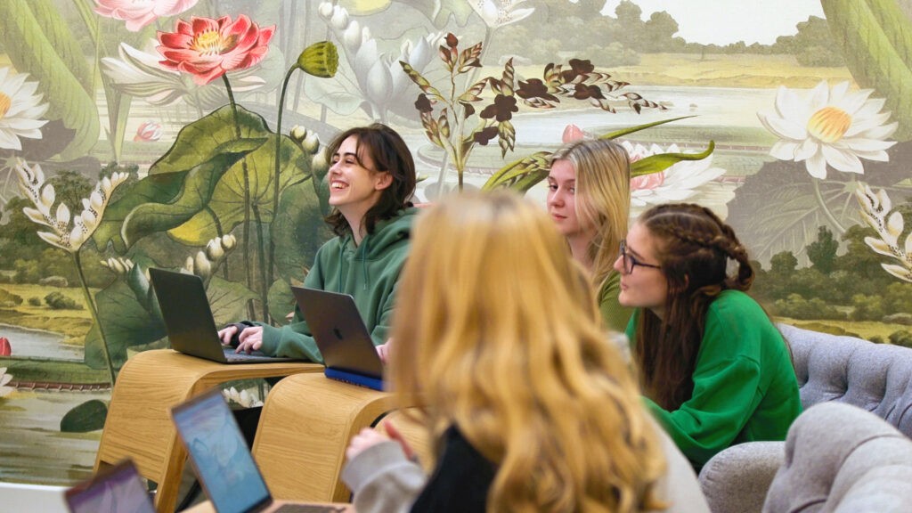 Creating An Adaptable Classroom For Project Based Learning | Envoplan Creating An Adaptable Classroom For Project Based Learning | Envoplan