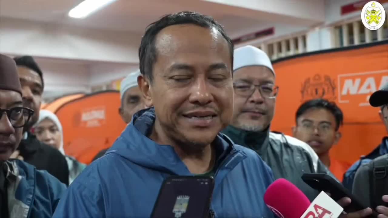Dr. Ahmad Samsuri Mokhtar on LinkedIn: #drsamuntuksemua #teguhpertahan ... Dr. Ahmad Samsuri Mokhtar on LinkedIn: #drsamuntuksemua #teguhpertahan ...
