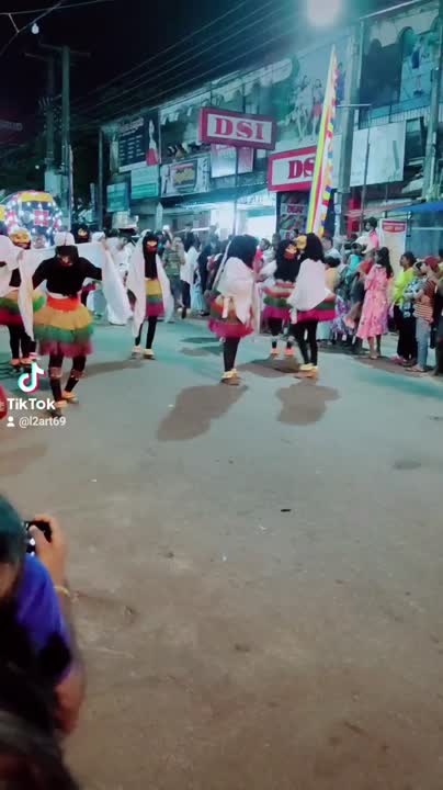 Lahiru Sampath on LinkedIn: #tiktok #comedy #srilanka Lahiru Sampath on LinkedIn: #tiktok #comedy #srilanka