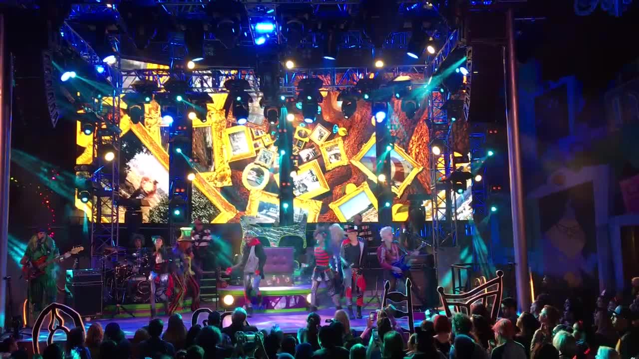 Shantani Moore on LinkedIn: Let's throw it back to 2015 when I danced ... Shantani Moore on LinkedIn: Let's throw it back to 2015 when I danced ...