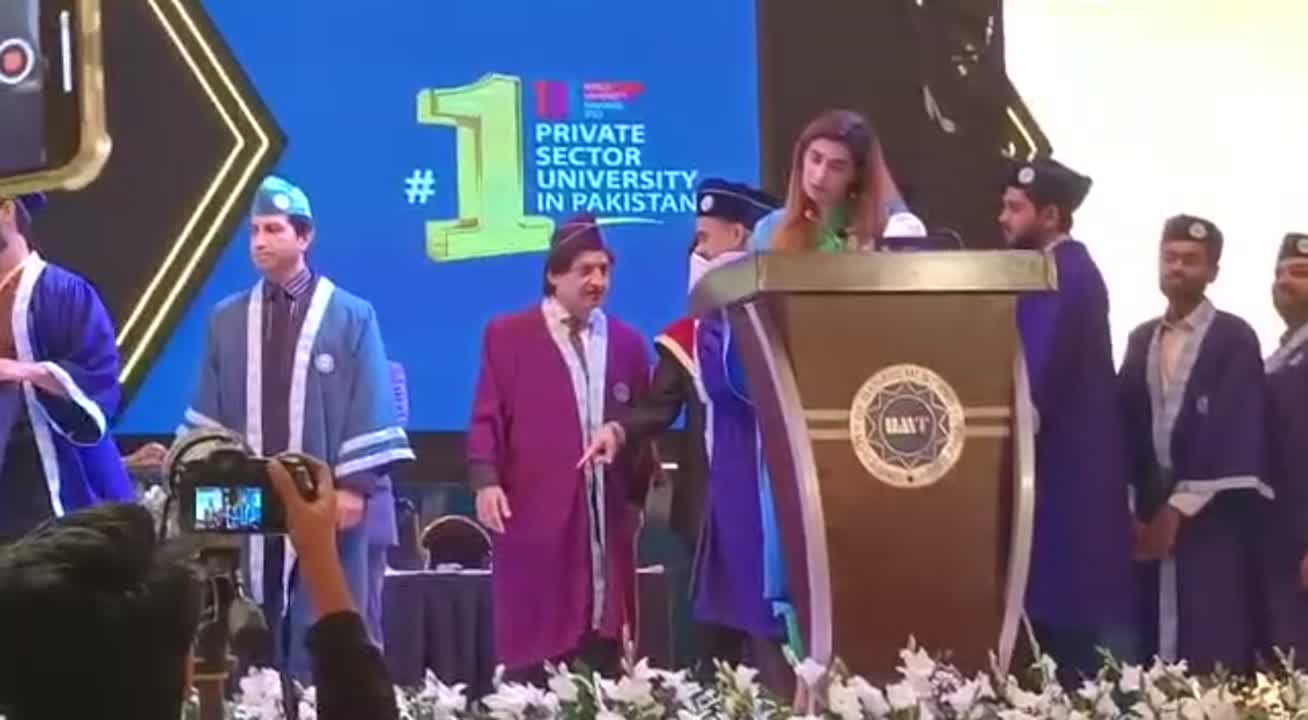 Abdul Haseeb (UI/UX/Designer) on LinkedIn: #graduationday #graduated # ... Abdul Haseeb (UI/UX/Designer) on LinkedIn: #graduationday #graduated # ...