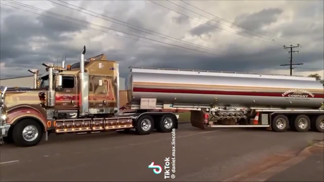 Matthew Fox on LinkedIn: #transportation #trucking #truckingindustry # ... Matthew Fox on LinkedIn: #transportation #trucking #truckingindustry # ...