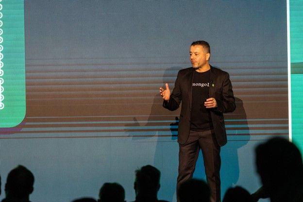 Madhu Rawat on LinkedIn: Why 2025 is Now or Never for Legacy Modernisation Madhu Rawat on LinkedIn: Why 2025 is Now or Never for Legacy Modernisation