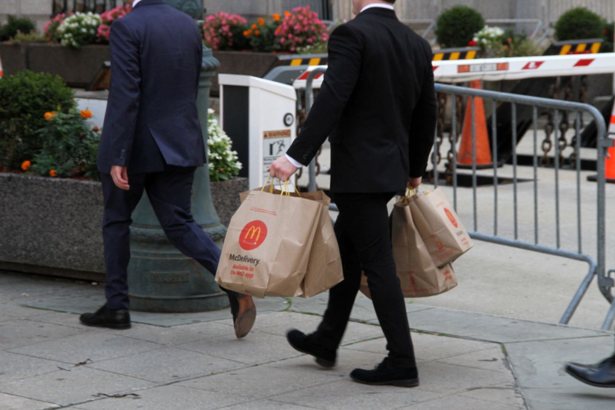 Sanal Kappakkuth on LinkedIn: Donald Trump Got ENORMOUS McDonald's ... Sanal Kappakkuth on LinkedIn: Donald Trump Got ENORMOUS McDonald's ...