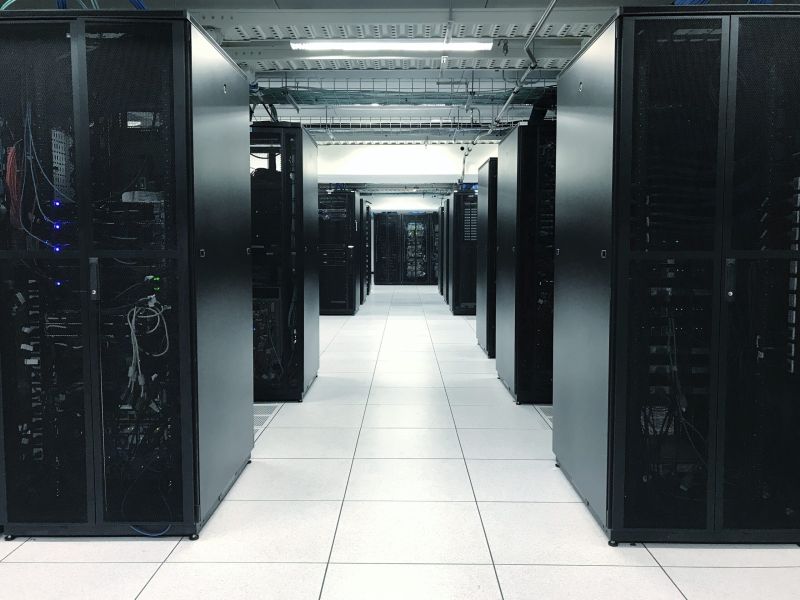 Key Considerations for Implementing Liquid Cooling in Data Centers ... Key Considerations for Implementing Liquid Cooling in Data Centers ...