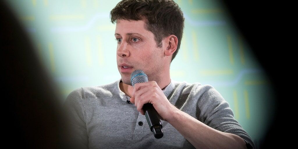 OpenAI CEO says era of giant AI models is over https://fxn.ws/41vzguu ... OpenAI CEO says era of giant AI models is over https://fxn.ws/41vzguu ...