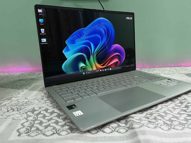 Raunak Saha on LinkedIn: #asus #asusvivobooks15oled #snapdragonxelite Raunak Saha on LinkedIn: #asus #asusvivobooks15oled #snapdragonxelite