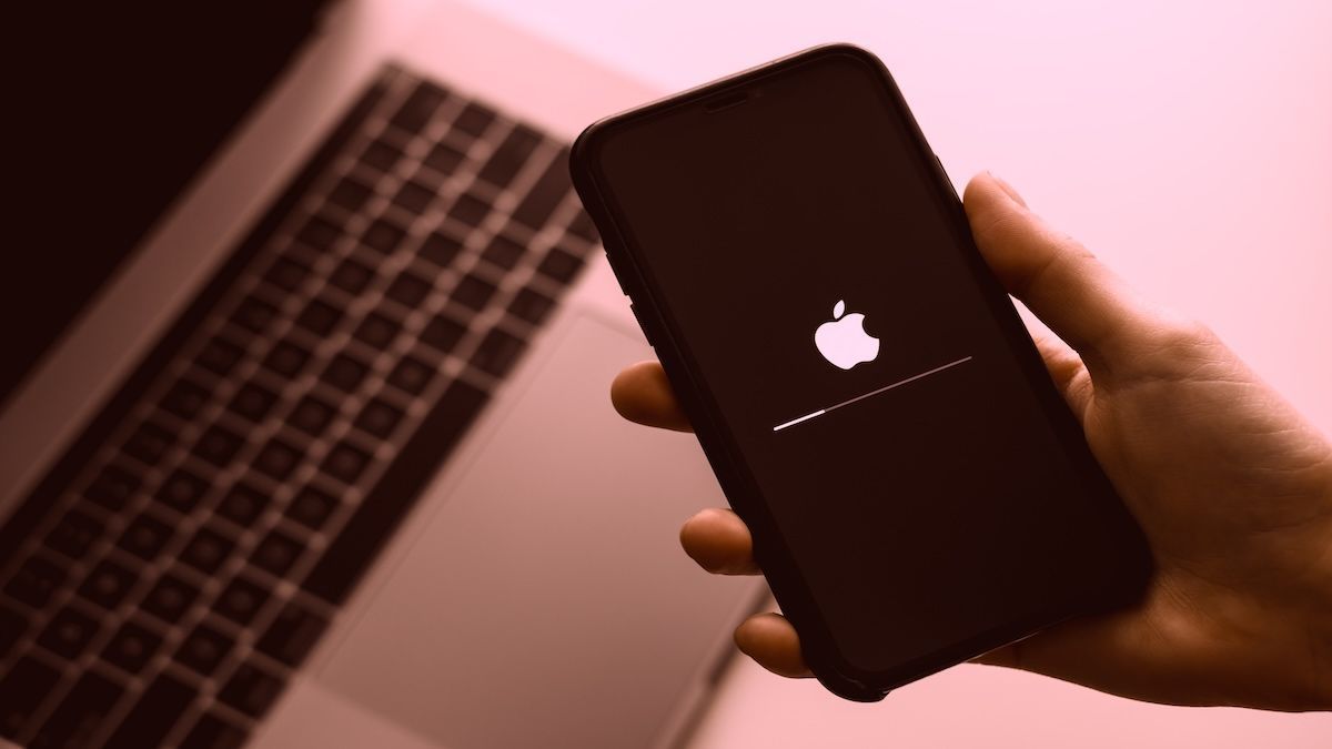 Dave Trader on LinkedIn: Apple Patches WebKit Flaws Exploited on Older ... Dave Trader on LinkedIn: Apple Patches WebKit Flaws Exploited on Older ...
