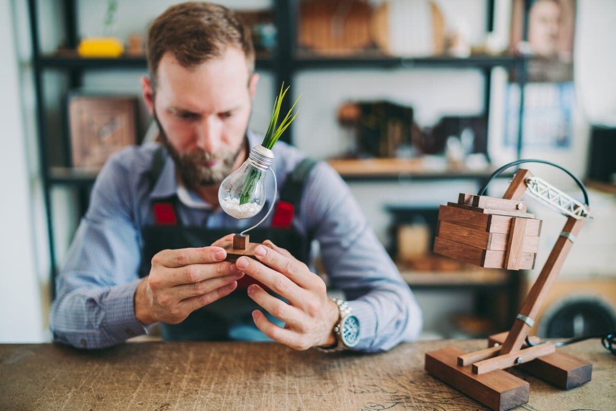 9 Surprising Things You Can Make with Light Bulbs | Michael Nelson 9 Surprising Things You Can Make with Light Bulbs | Michael Nelson