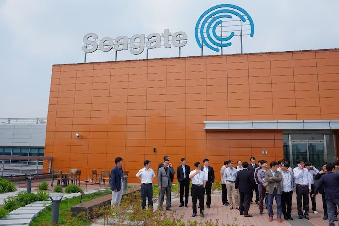 Intern V – VLSI DI | Seagate | Pune, MH | Naman Singh Intern V – VLSI DI | Seagate | Pune, MH | Naman Singh