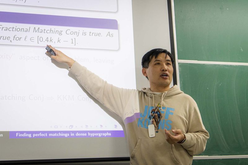 Sang-il Oum on LinkedIn: Jie Han gave a talk on the complexity of ... Sang-il Oum on LinkedIn: Jie Han gave a talk on the complexity of ...