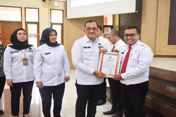 iNFO iNDONESIA on LinkedIn: Tutup Pelatihan Kepemimpinan Administrator ... iNFO iNDONESIA on LinkedIn: Tutup Pelatihan Kepemimpinan Administrator ...