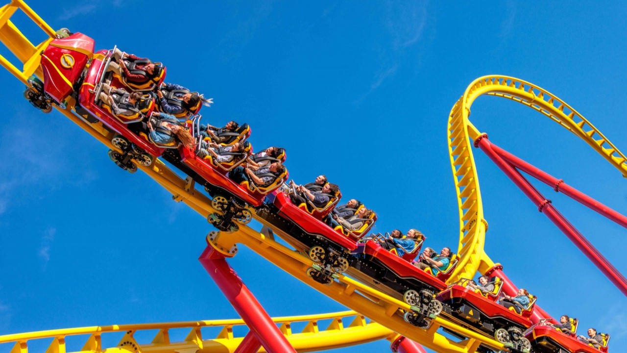 Six Flags’ Structural Overhaul: Operational Efficiency at the Cost of ... Six Flags’ Structural Overhaul: Operational Efficiency at the Cost of ...