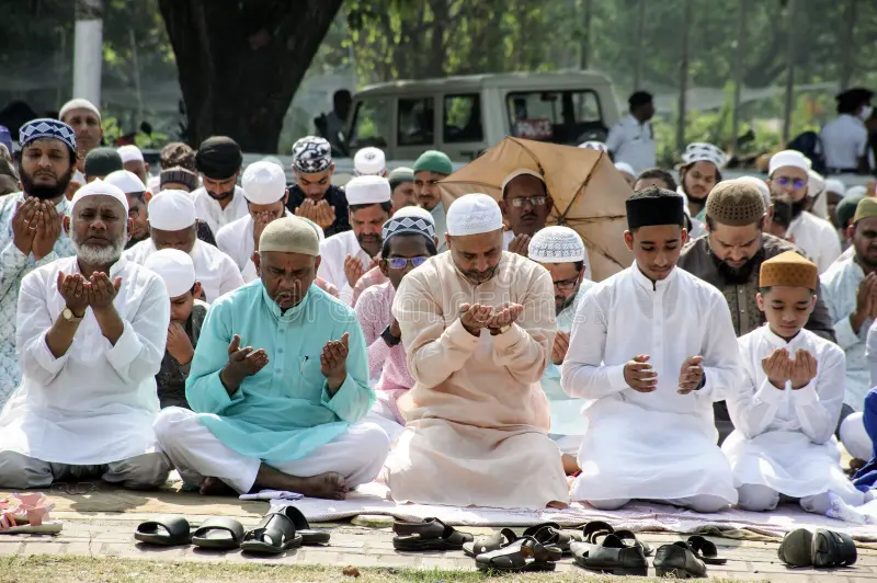 The real religious values of the Bengali Muslims community in Bangladesh The real religious values of the Bengali Muslims community in Bangladesh