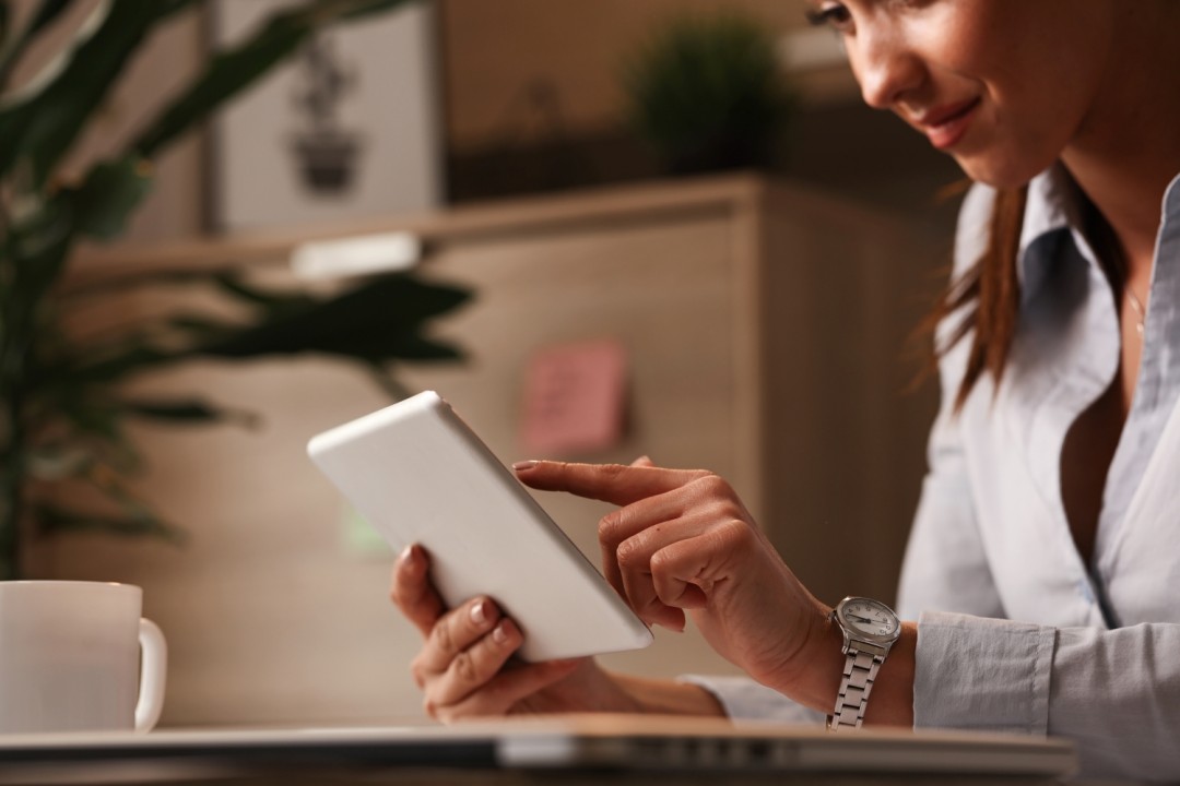 Going Paperless: The Environmental and Cost Benefits of Online Document ... Going Paperless: The Environmental and Cost Benefits of Online Document ...