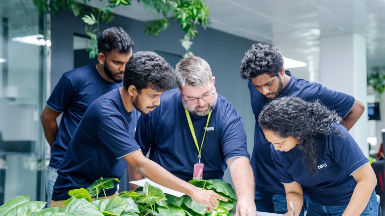 Extended Teams: The alternative to Outsourcing Extended Teams: The alternative to Outsourcing