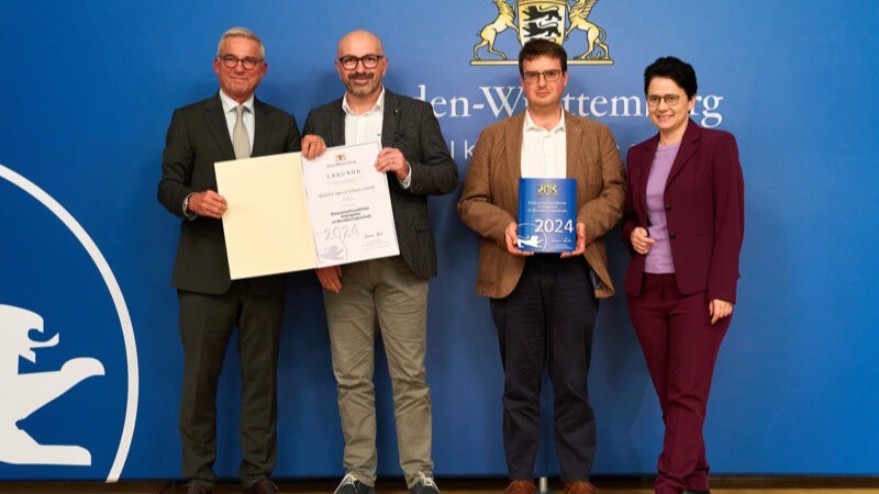 Auszeichnung Ehrenamtsfreundlicher Arbeitgeber im Bevölkerungsschutz Auszeichnung Ehrenamtsfreundlicher Arbeitgeber im Bevölkerungsschutz