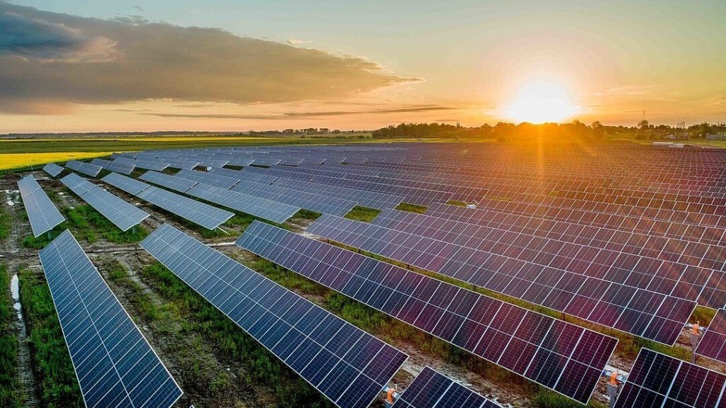 The Role of Predictive Analytics in Enhancing Solar Plant Installation ... The Role of Predictive Analytics in Enhancing Solar Plant Installation ...