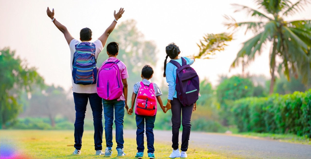 Empowering Next Gen Parents- Strong Bonds, Digital Era Empowering Next Gen Parents- Strong Bonds, Digital Era
