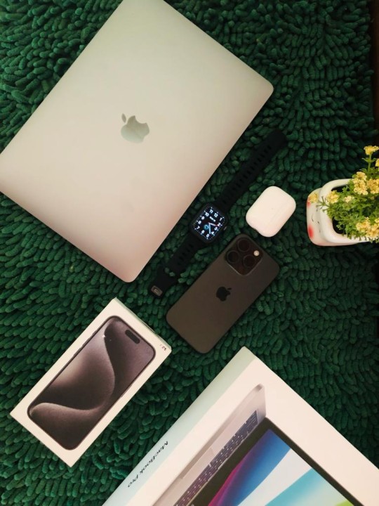 🔄 Choosing the Right Development Environment for React Native: iOS vs ... 🔄 Choosing the Right Development Environment for React Native: iOS vs ...