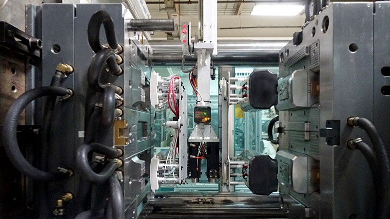 Maximizing Efficiency And Quality In Short Run Plastic Injection Molding Maximizing Efficiency And Quality In Short Run Plastic Injection Molding