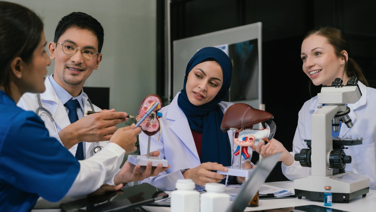 Transforming Medical Device Manufacturing: Precision, Robotics, and AI Transforming Medical Device Manufacturing: Precision, Robotics, and AI