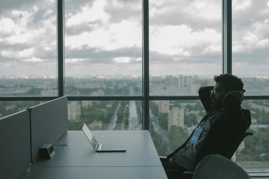 Leveraging Cloud Data Warehousing for Enhanced Business Intelligence Leveraging Cloud Data Warehousing for Enhanced Business Intelligence
