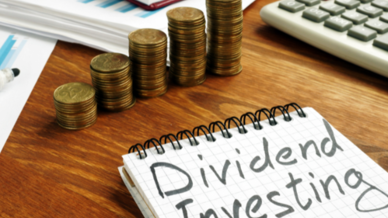 Two ASX 200 Dividend Stocks with Long Term Potential | Veye - Between ... Two ASX 200 Dividend Stocks with Long Term Potential | Veye - Between ...