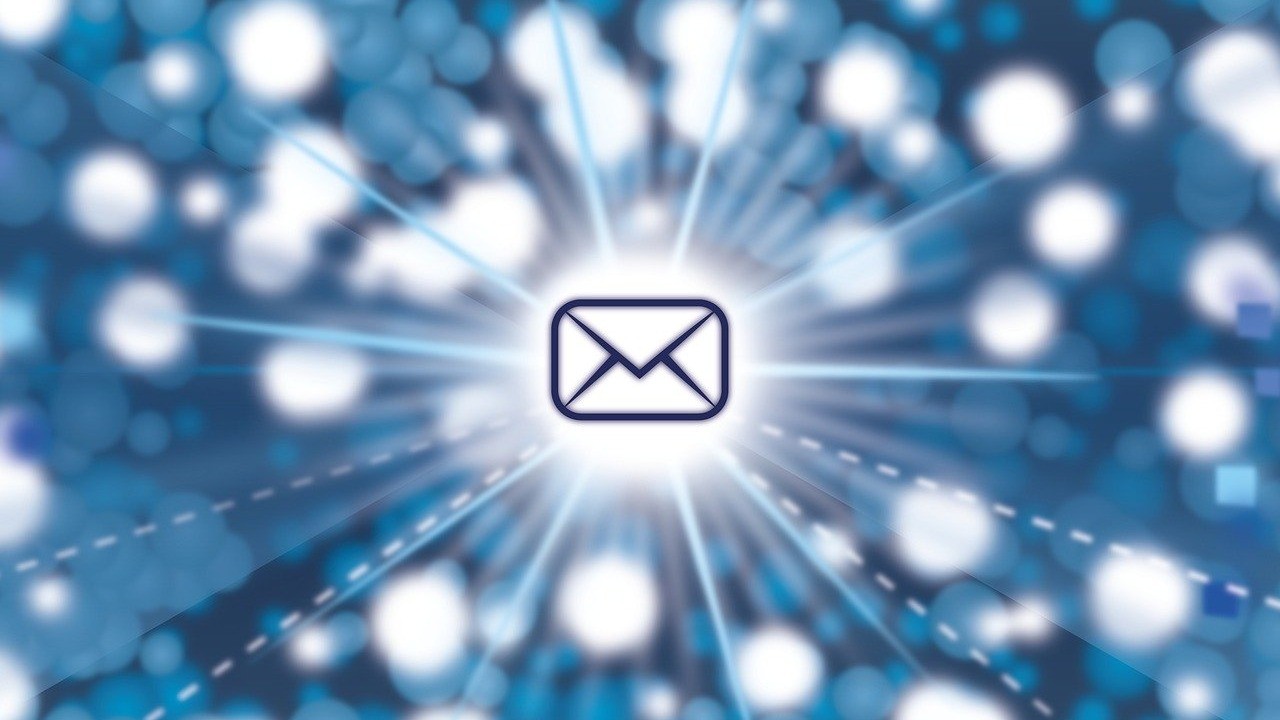 Navigating Sender Challenges: Crafting Clear and Effective Messages Navigating Sender Challenges: Crafting Clear and Effective Messages