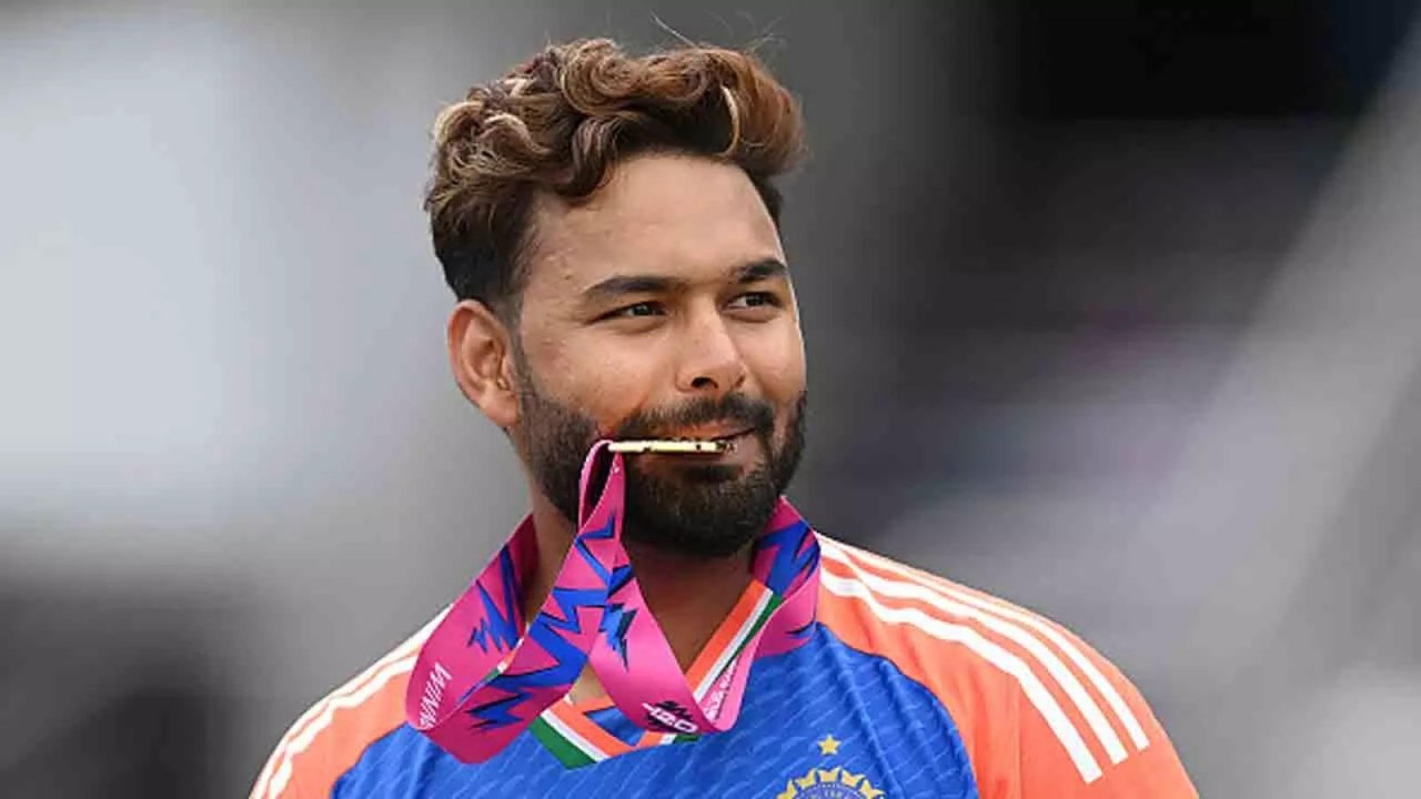 Rishabh Pant Biography, Height, Age, Girlfriend, Family, Wife ... Rishabh Pant Biography, Height, Age, Girlfriend, Family, Wife ...