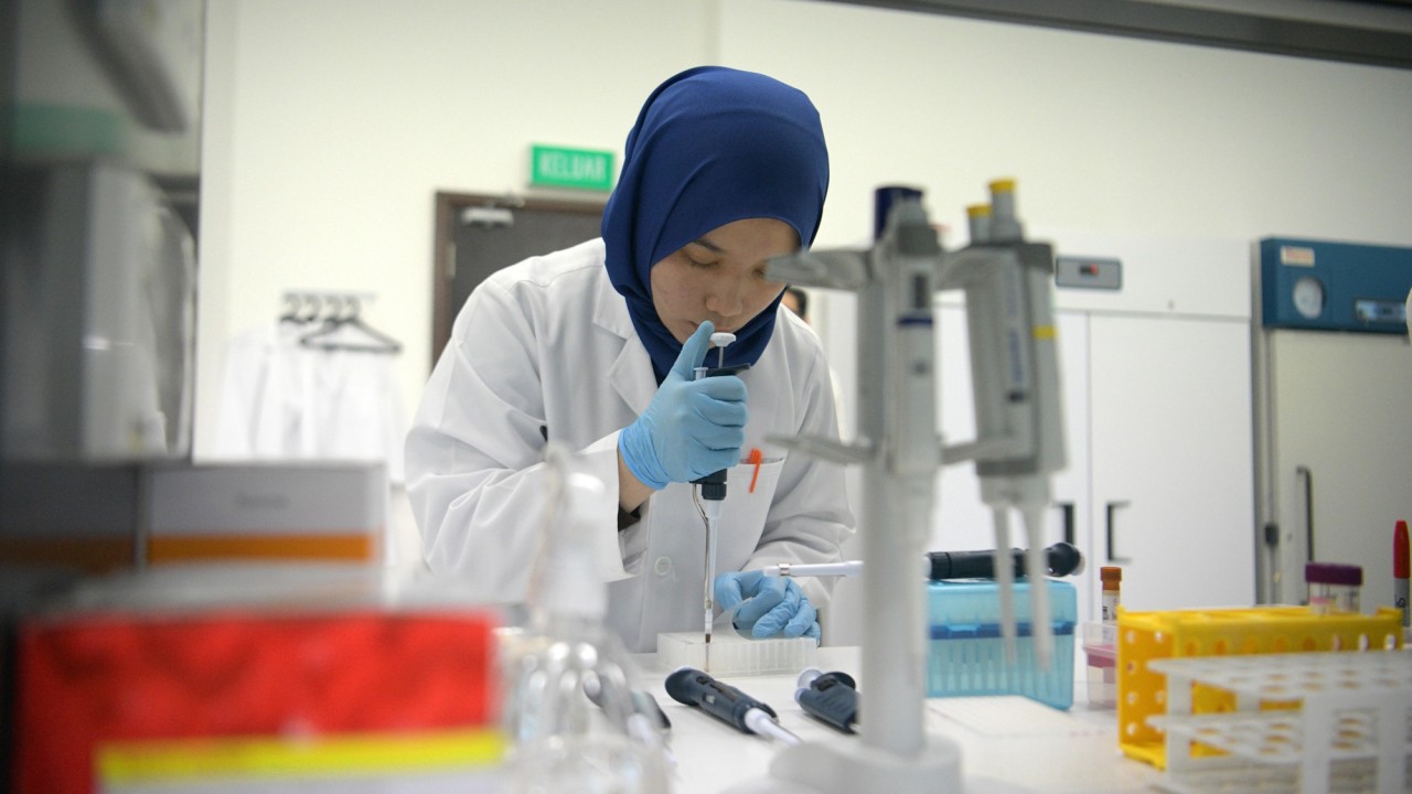 Advancing Science with Interdisciplinary Excellence Advancing Science with Interdisciplinary Excellence