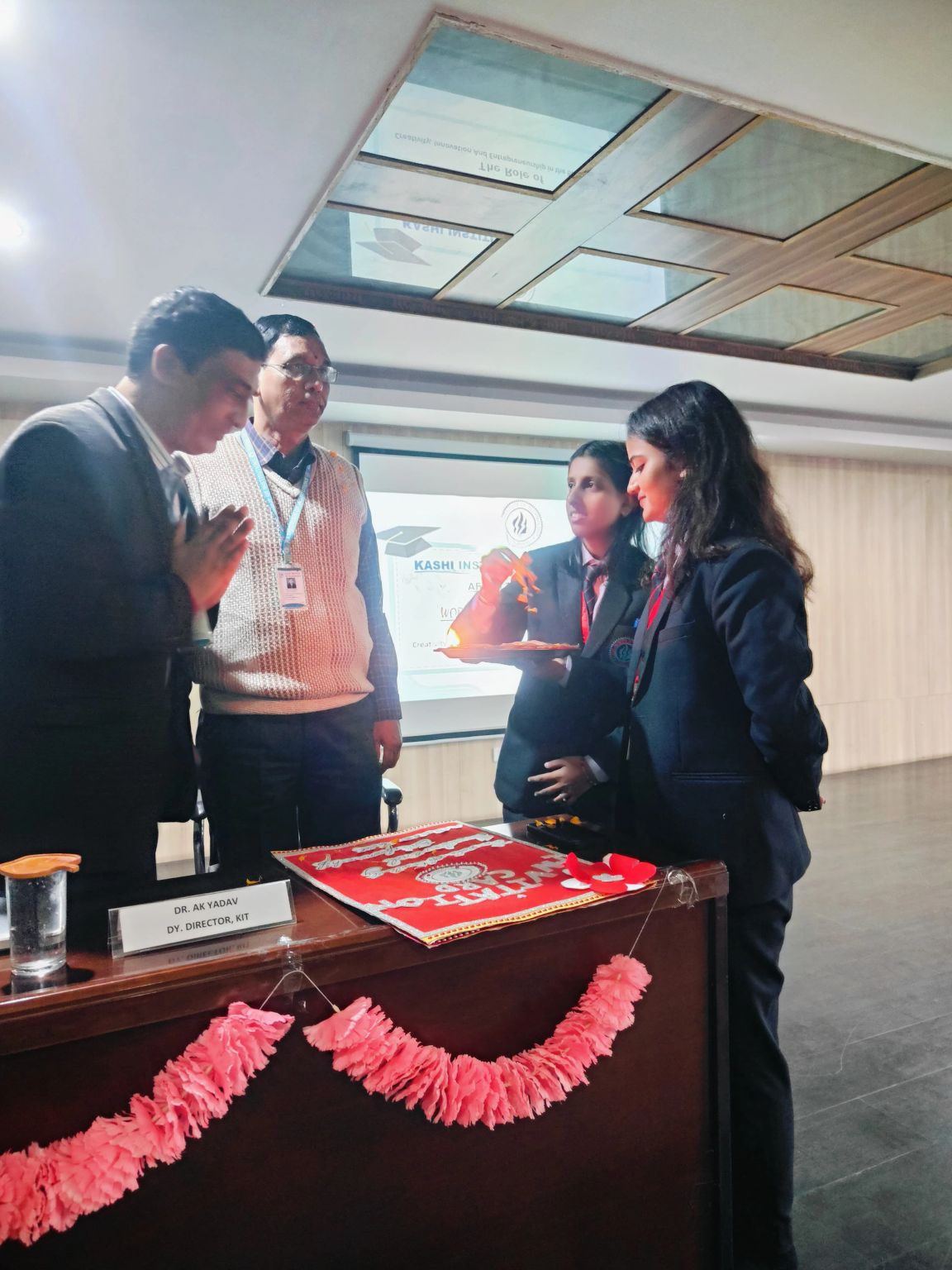 Prof(Dr.)Kumar Abhishek Singh on LinkedIn: Workshop: Design Thinking ... Prof(Dr.)Kumar Abhishek Singh on LinkedIn: Workshop: Design Thinking ...