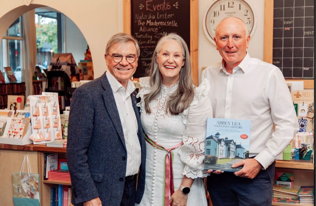 Thanks to Minister Stephen Dawson for making time to join us at my book ... Thanks to Minister Stephen Dawson for making time to join us at my book ...