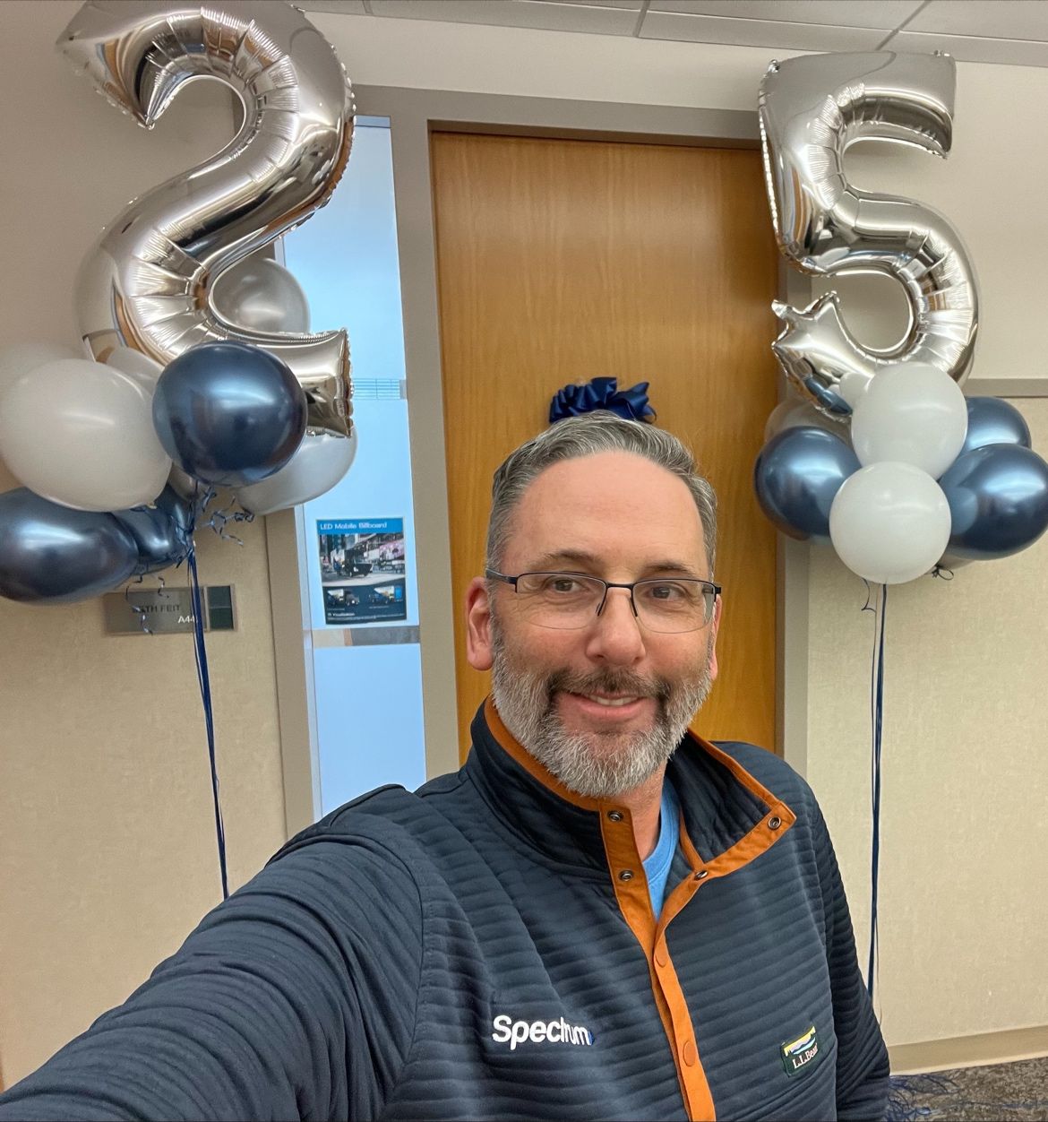 Ashley Houseman Shaffer on LinkedIn: #spectrum #bestbossever | 57 comments Ashley Houseman Shaffer on LinkedIn: #spectrum #bestbossever | 57 comments
