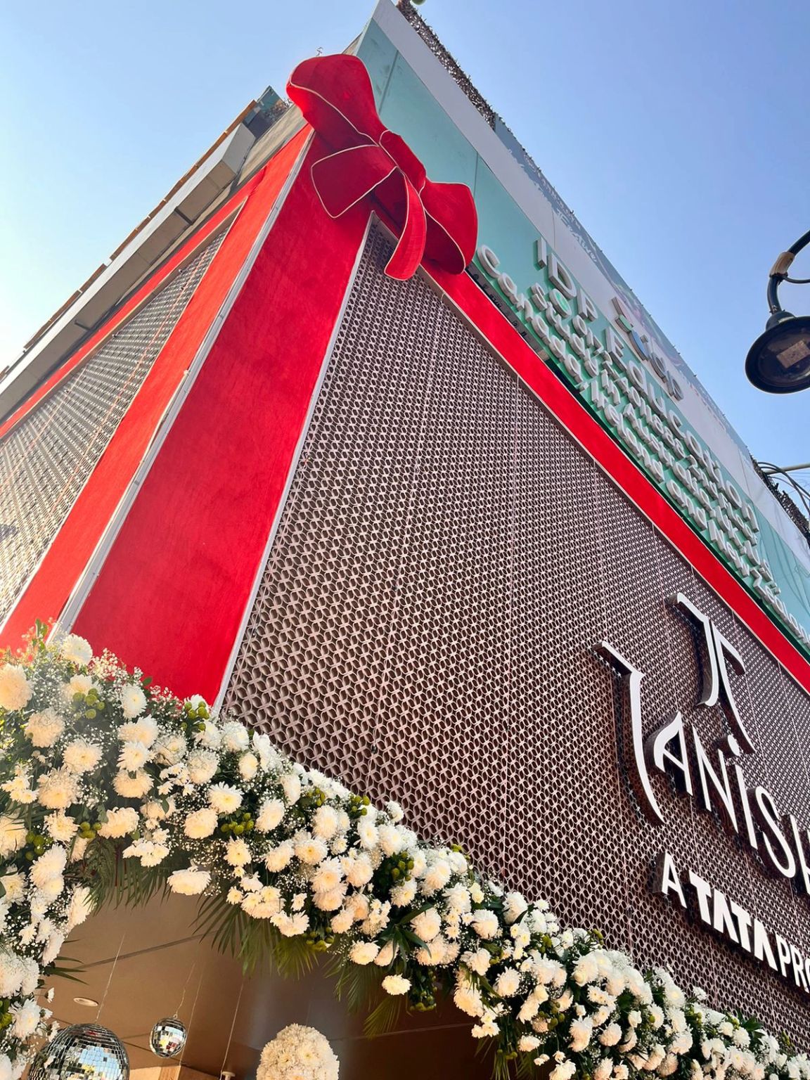 KHUSHBU AGARWAL on LinkedIn: #tanishq #vm #visualmerchandising # ... KHUSHBU AGARWAL on LinkedIn: #tanishq #vm #visualmerchandising # ...
