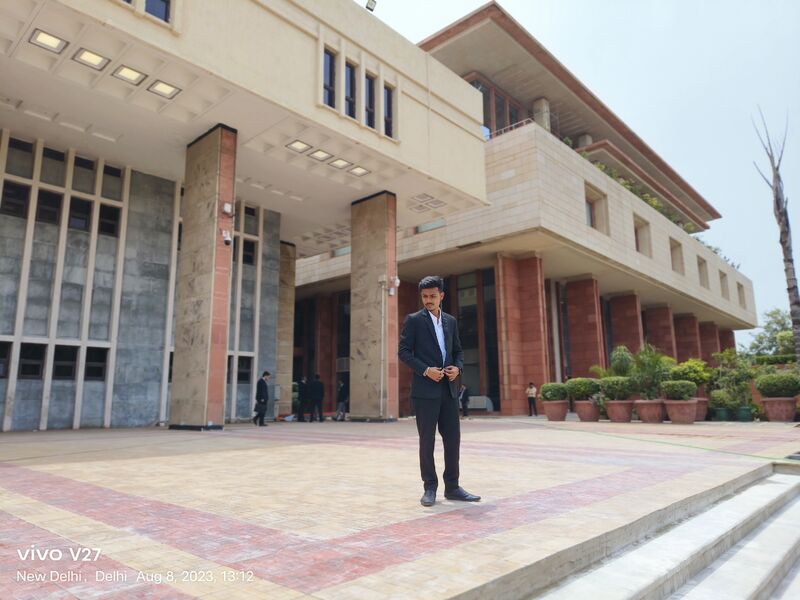 Sujoy Paul on LinkedIn: At Delhi High Court 📍 Sujoy Paul on LinkedIn: At Delhi High Court 📍