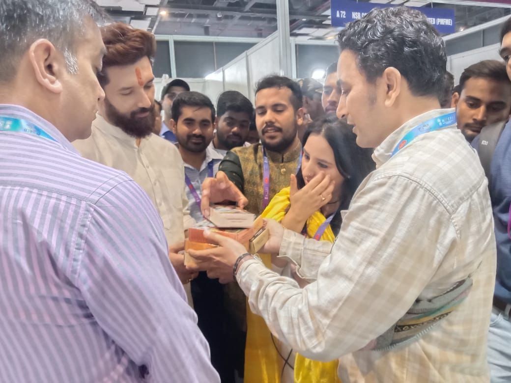 Vivek Joshi on LinkedIn: Krishak Himalaya products were warmly received ... Vivek Joshi on LinkedIn: Krishak Himalaya products were warmly received ...