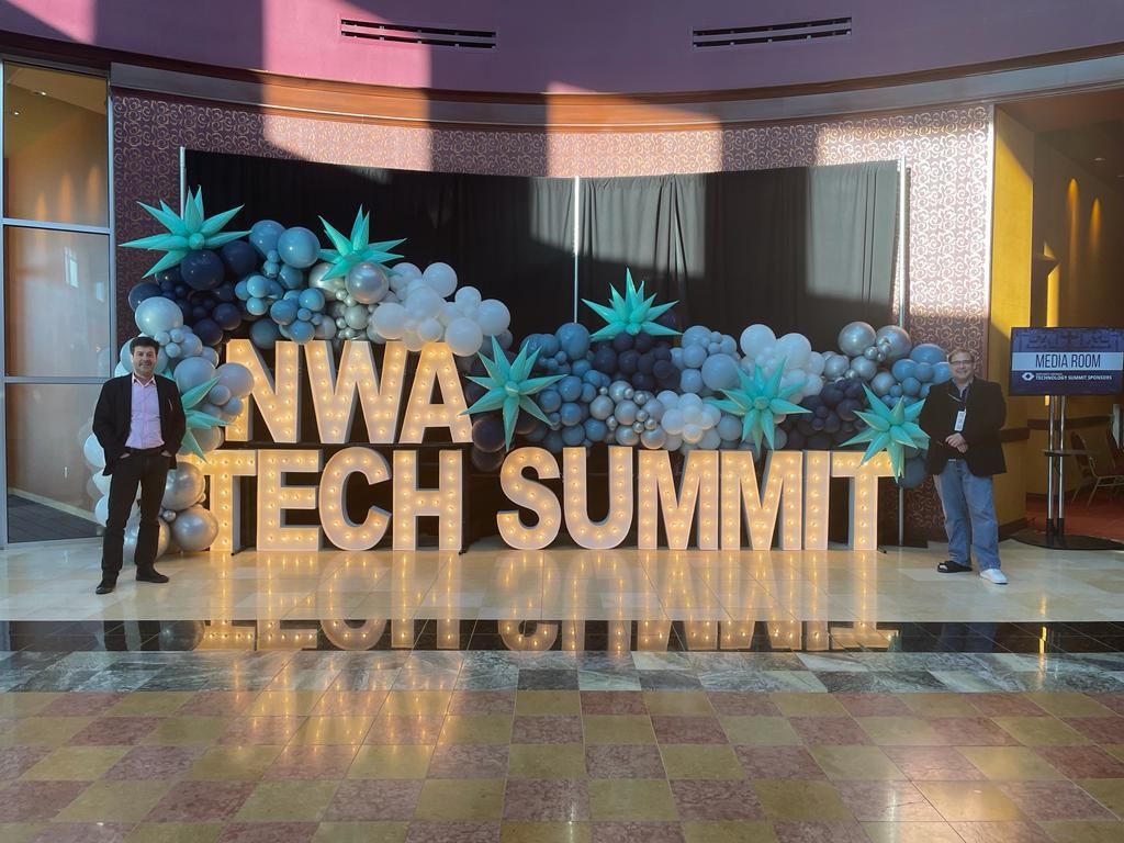 Softtek on LinkedIn: #softtekian #hyperpersonalization #nwatechsummit Softtek on LinkedIn: #softtekian #hyperpersonalization #nwatechsummit