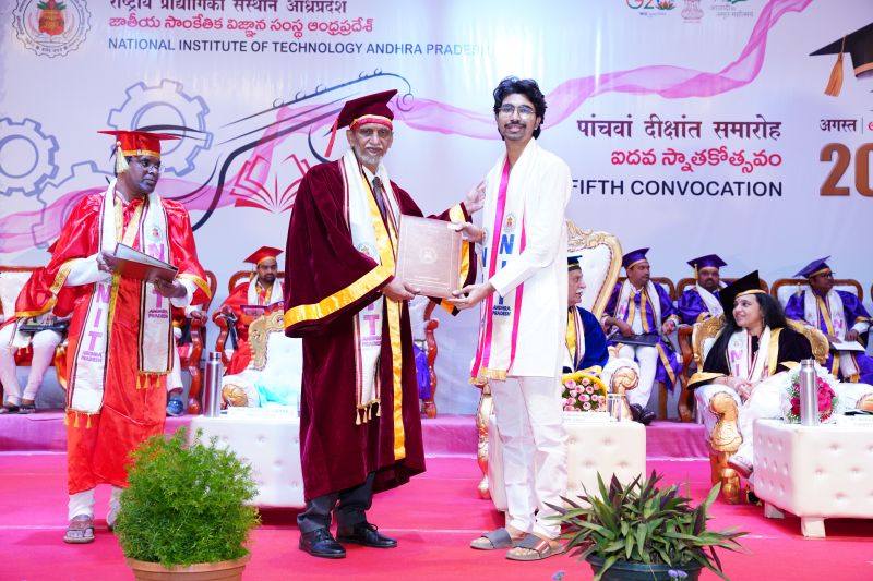 Pavan Krishna Veesam on LinkedIn: #graduationday #newbeginnings Pavan Krishna Veesam on LinkedIn: #graduationday #newbeginnings