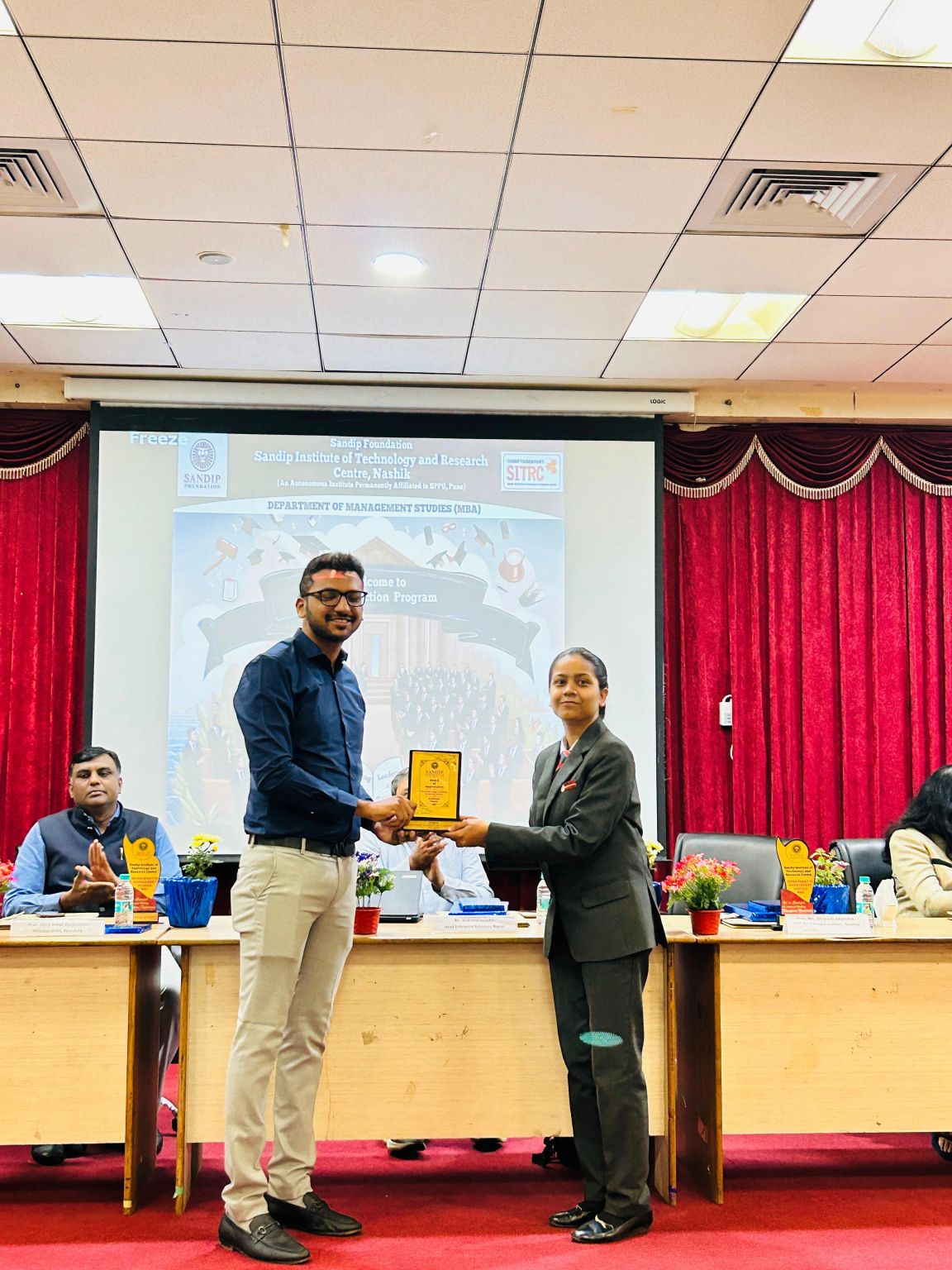 Aparna Mishra on LinkedIn: #gratitude #academicexcellence #mba # ... Aparna Mishra on LinkedIn: #gratitude #academicexcellence #mba # ...
